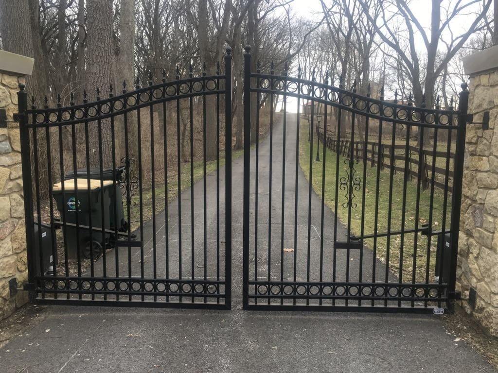 Driveway & Entry Gates - Fence Solutions Co.
